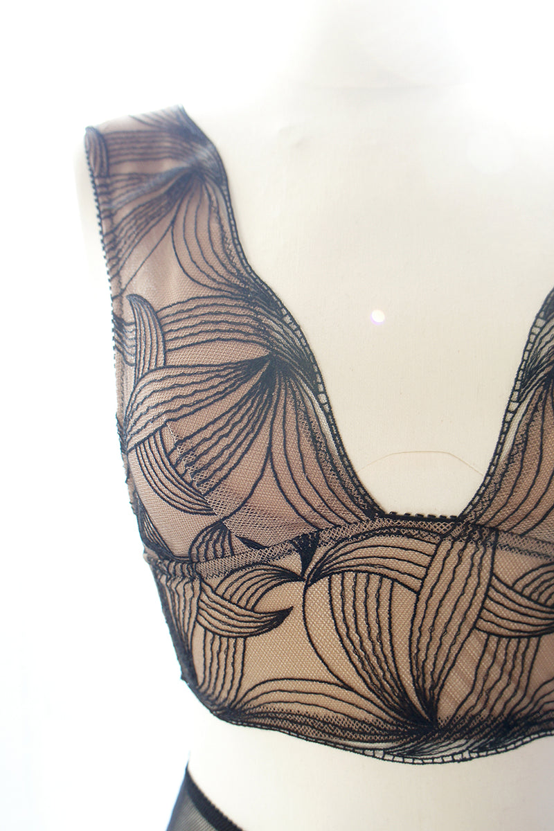 Corinne Longline Plunge Bralette – Elma Lingerie